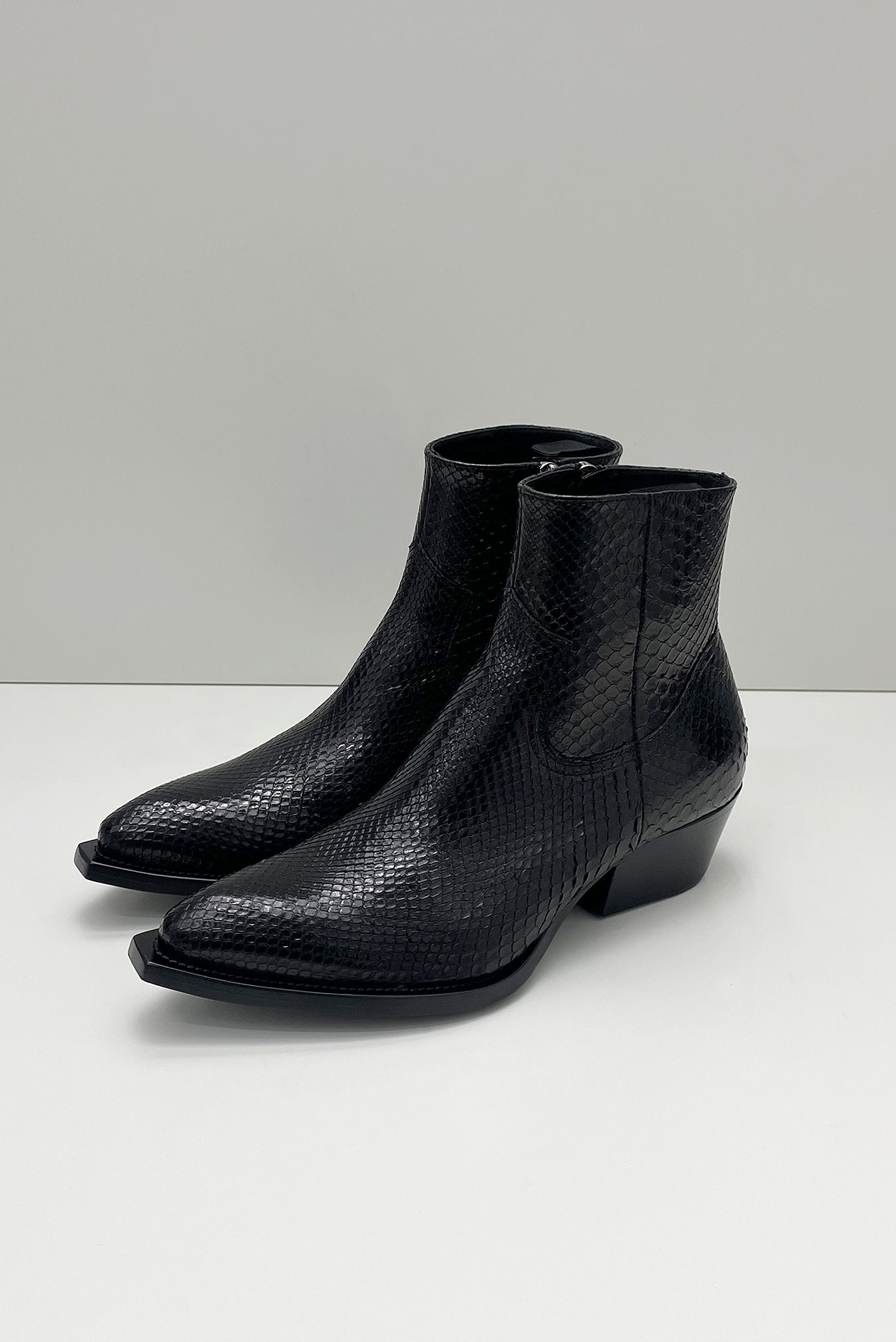 4961 R13 Montana Inferno Ankle Western Boot | Made To Order | Story Et ...